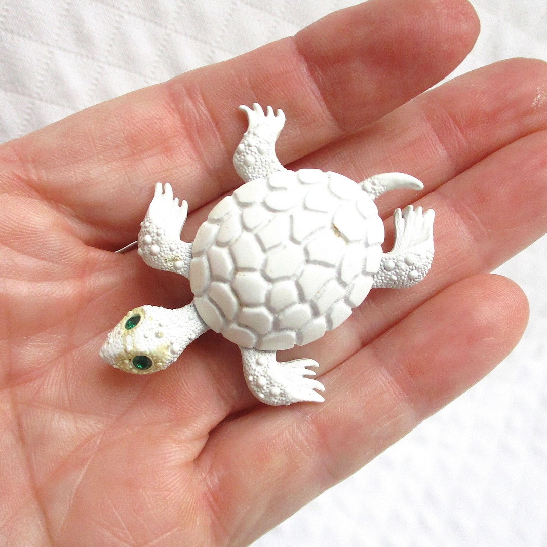 MONET White Enameled Vintage Turtle Brooch Pin Green Rhinestone Eyes ...