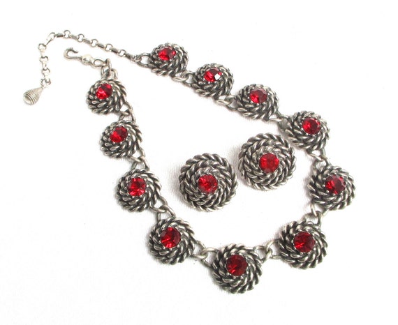 CORO Rich Red Rhinestone and Silver Rope Link Vintage… - Gem