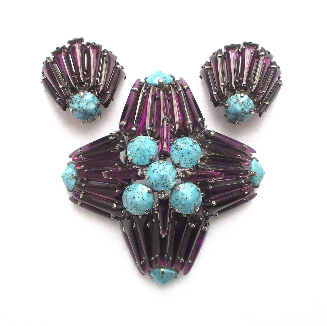 SCHREINER NY Arch Ruffle Brooch & Matching Clip Back Earrings Purple ...