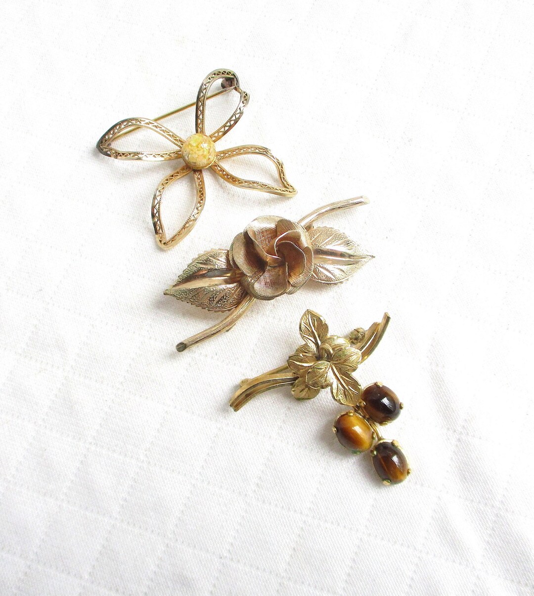 Three Gold Filled Vintage Brooch Pins - Rolyn Inc., & WELLS, 12K and ...