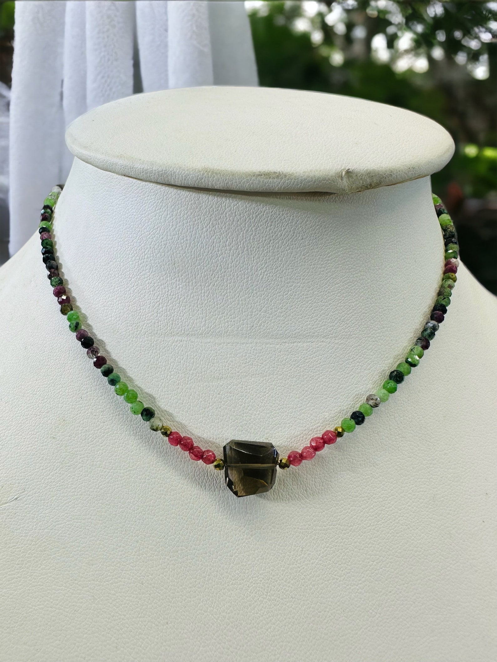 Charming Natural Ruby & Malachite Stone Beads Necklace With Smoky ...