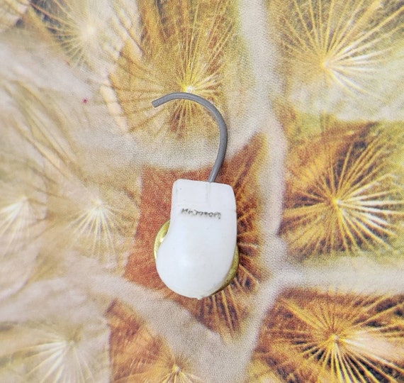 Vintage 90s Microsoft Plastic Computer Mouse Lapel Pin - Gem