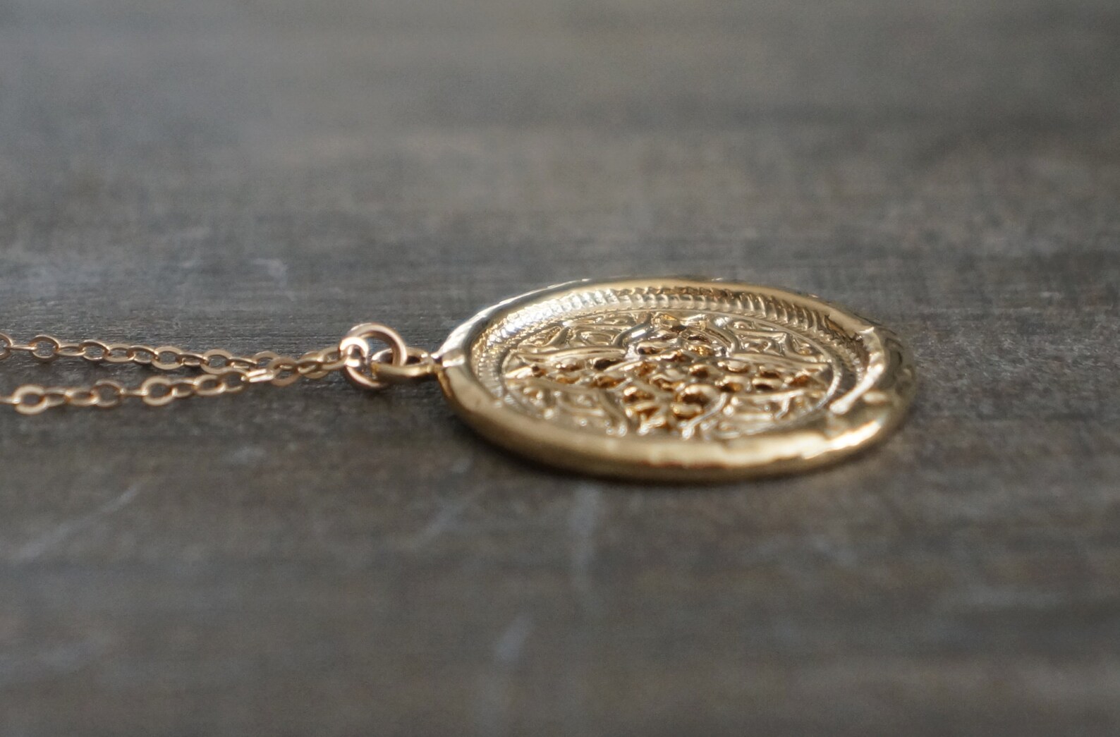 Gold Filigree Medallion Necklace // Detailed Disc Pendant on a - Etsy