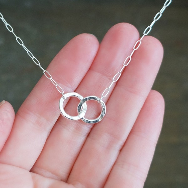 Two Rings Necklace - Etsy