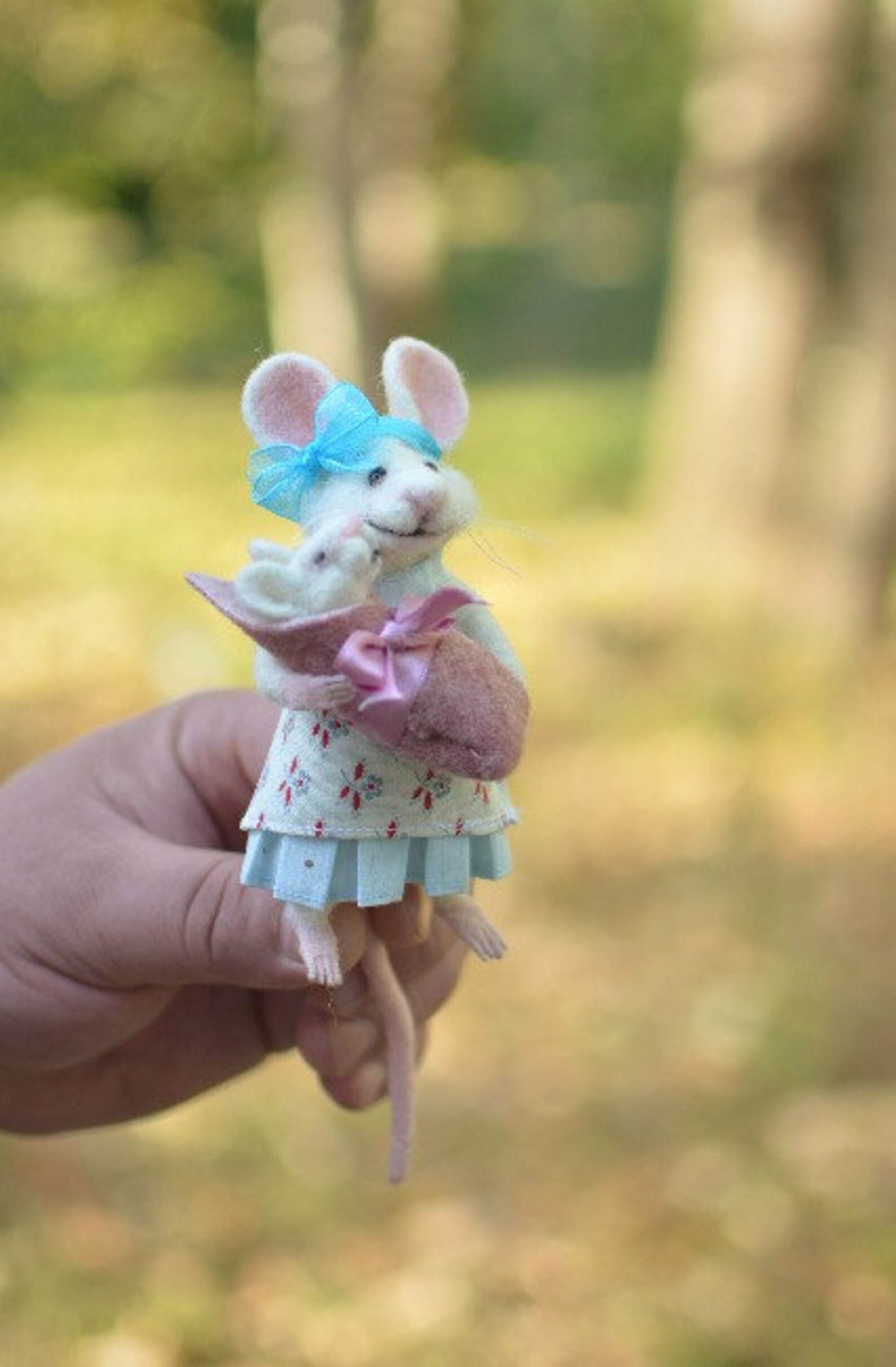 Made to Order Mother Mouse Mouse-wife of an Innkeeper Mouse - Etsy