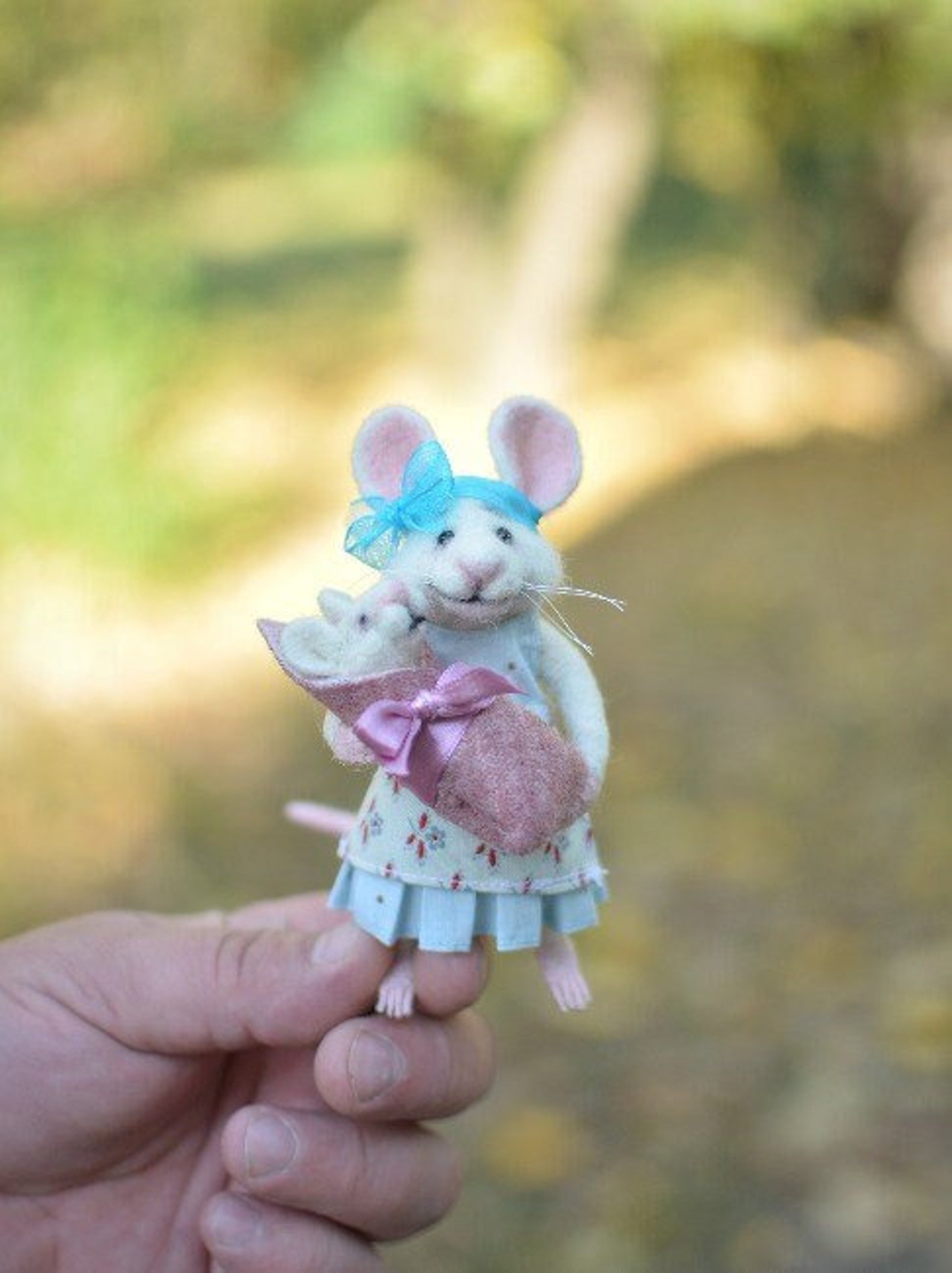 Made to Order Mother Mouse Mouse-wife of an Innkeeper Mouse - Etsy