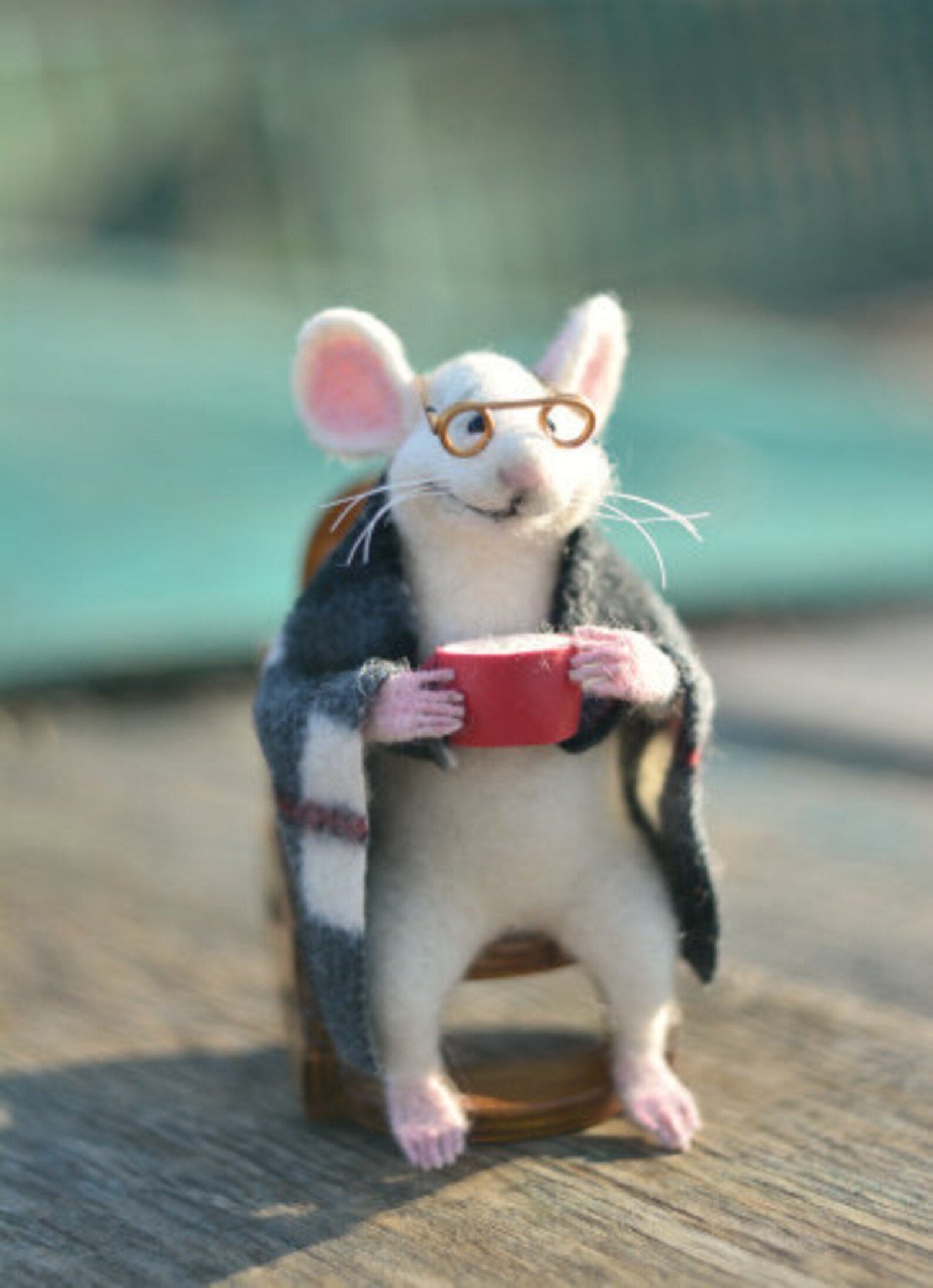 MADE TO ORDER Mouse in armchair Mouse with glasses Mouse with | Etsy