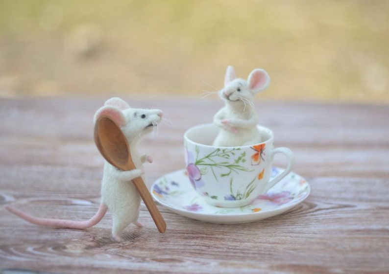 MADE TO ORDER White mice Mouse in the cup Cute mouse Mouse on | Etsy