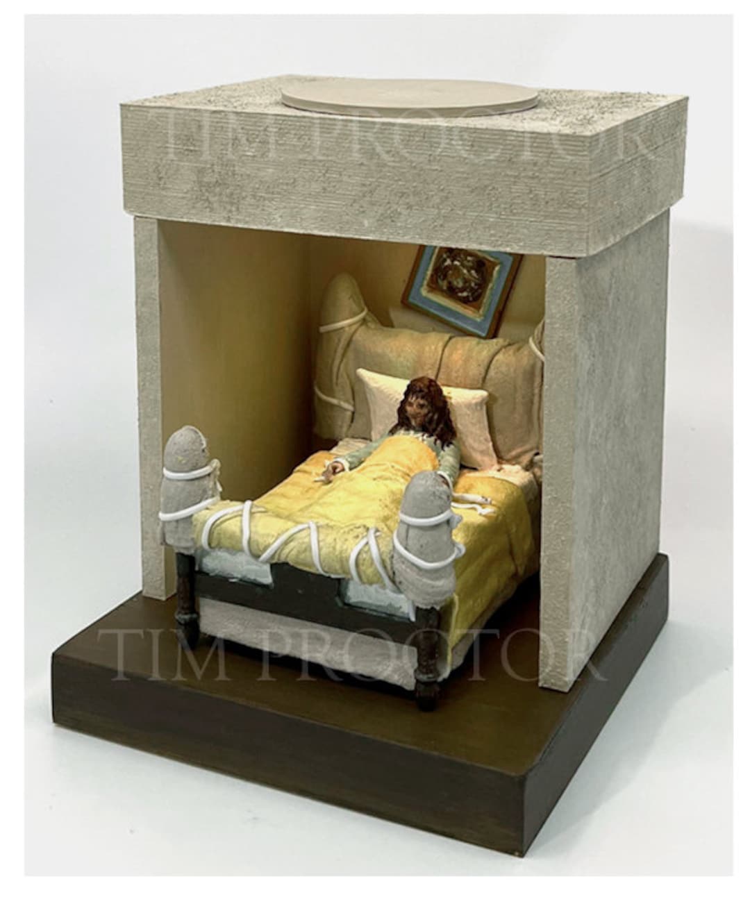 Regan Light up Diorama - Etsy