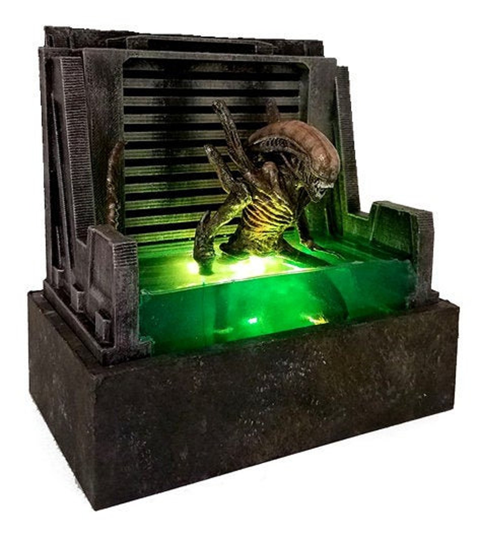 Alien xenomorph light up diorama | Etsy