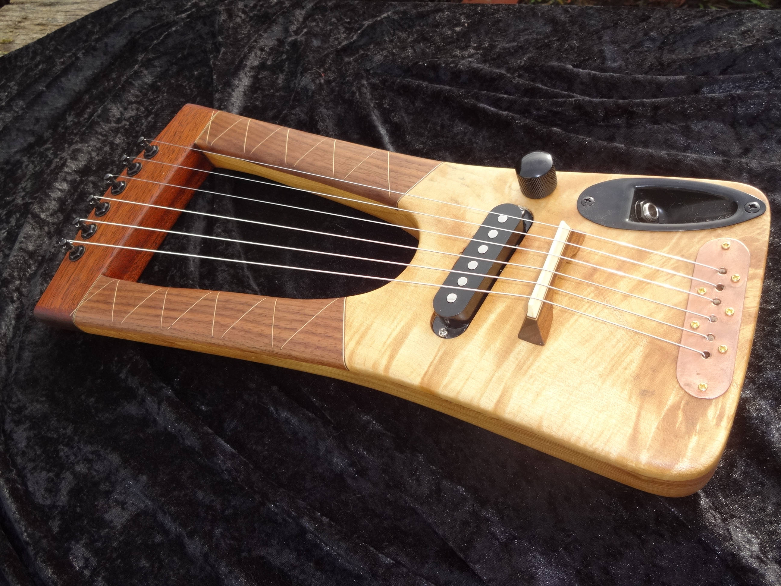 Ukulele/saxon Electric Lyre - Unique Instrument Hand Made From ...