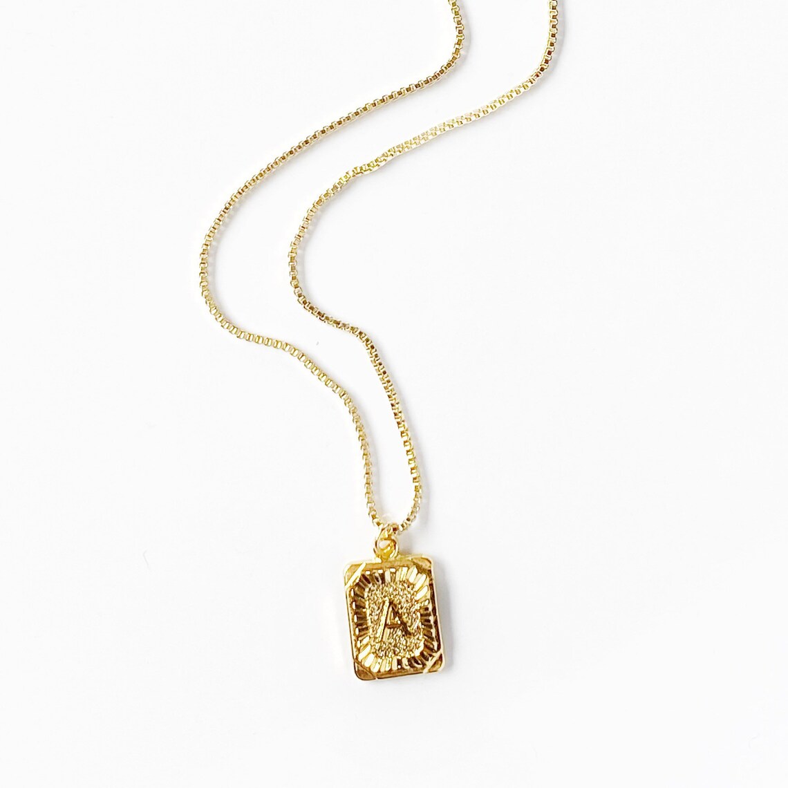 Initial Necklace/ Gold Rectangle Initial Charm Necklace/ Hand - Etsy