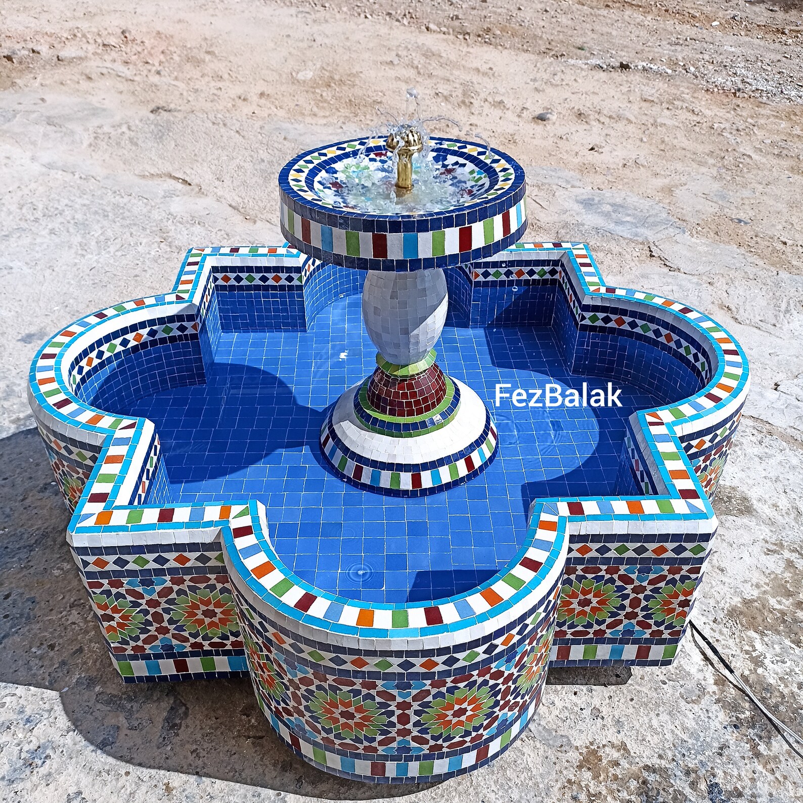 Mosaic Tile Water Fountain Statement Garden Decor Outdoor Central ...