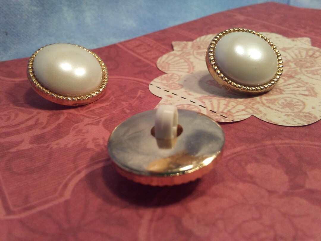 4 White & Gold Buttons, Snap Together Buttons, Fun Buttons, Craft ...
