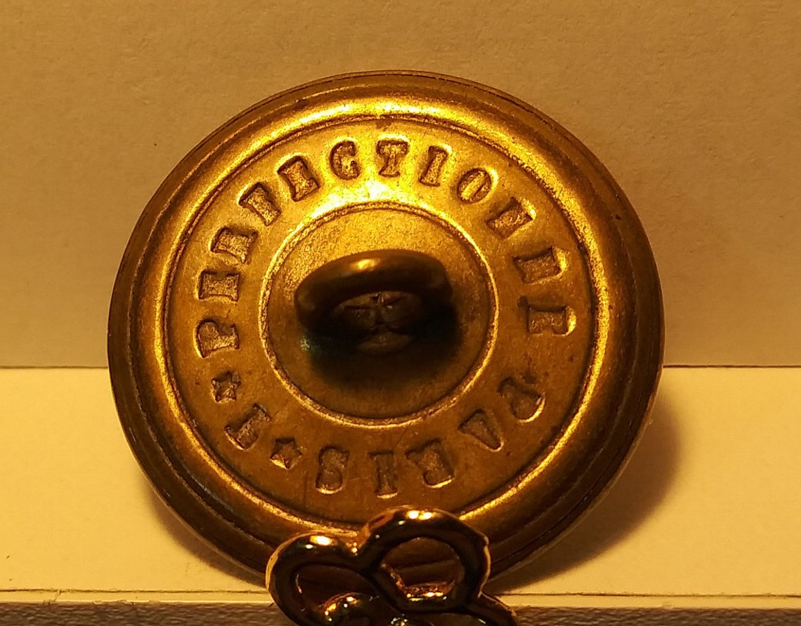 Livery Buttons, British Livery Buttons, Coat of Arms Buttons, Antique ...