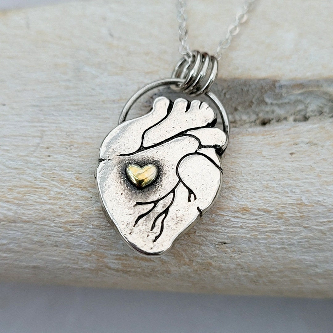 Collar corazón en el corazón elaborado en plata 925 reciclada, amor en ...