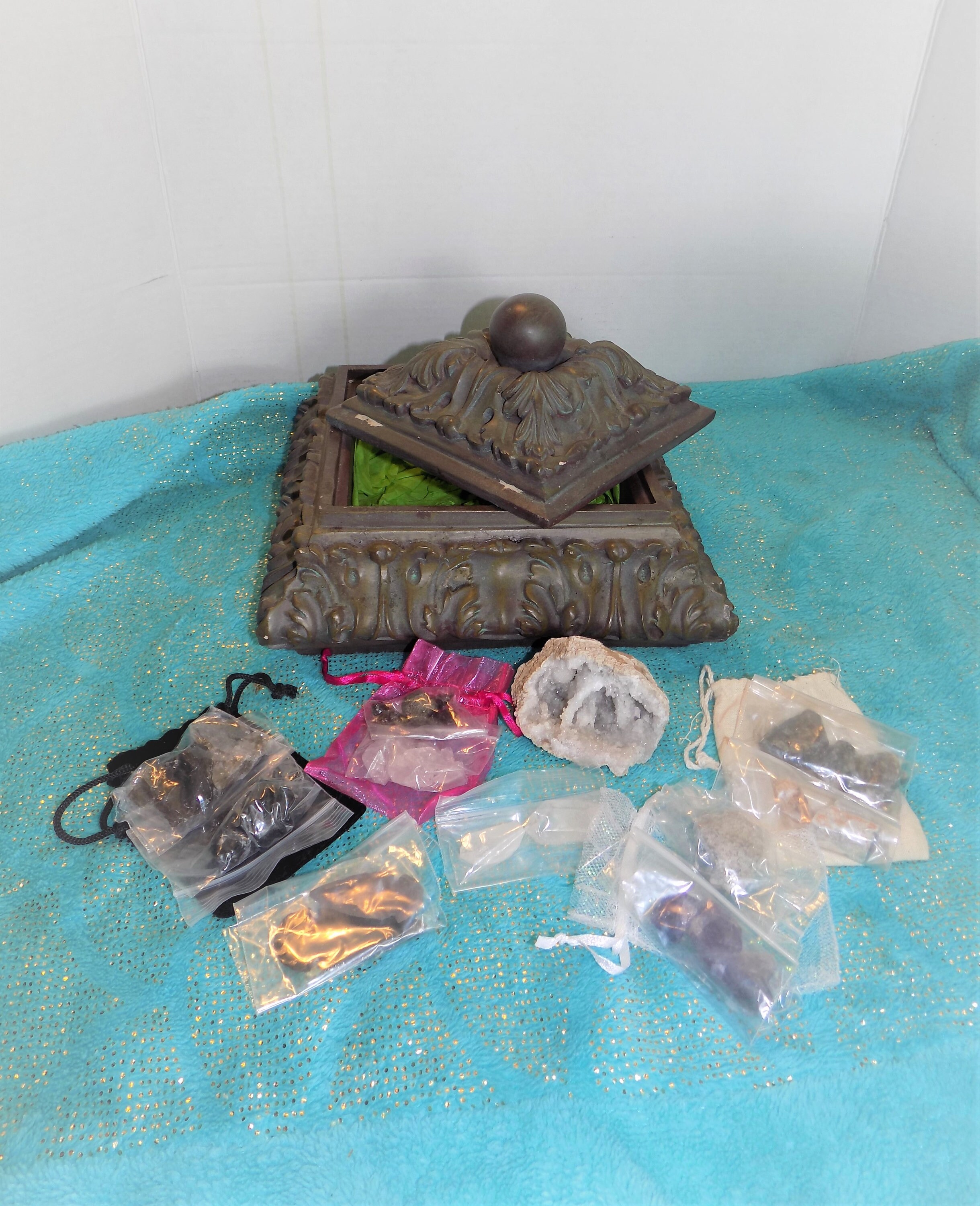 Vintage Style Metaphysical Altar Kit Crystal / Gemstone | Etsy