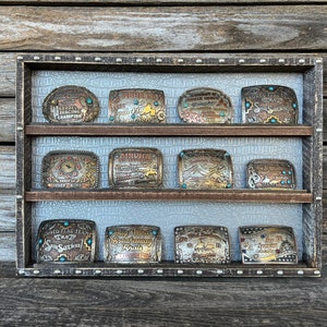 12 Count Belt Buckle Display, Metallic Silver Gator, Barnwood Brown ...