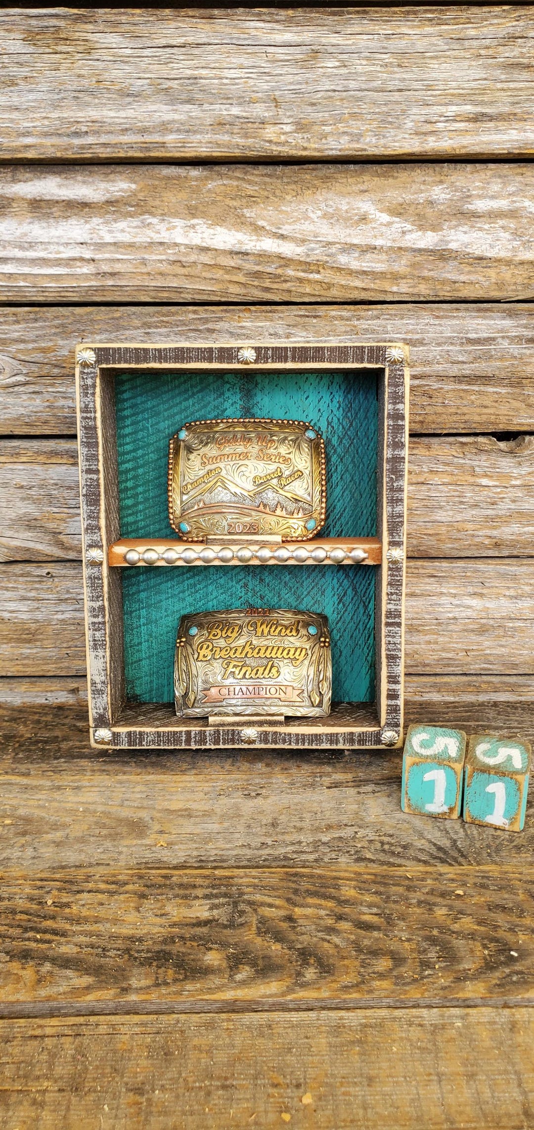 IN STOCK 2 Count Vertical WOOD Buckle Display 11 Barnwood Brown - Etsy
