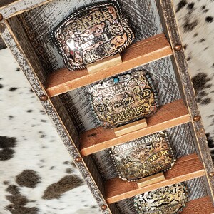 Vertical 5 COUNT Belt Buckle Display, Case. BARNWOOD BROWN - Etsy