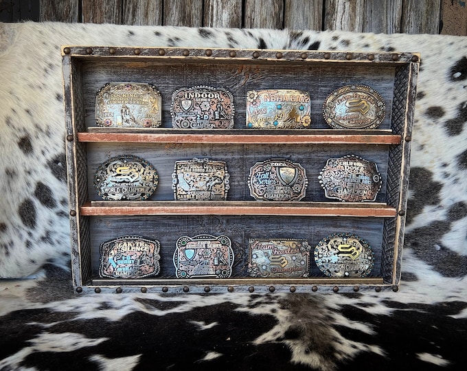 12 Count Belt Buckle Display, Case. Wood. BARNWOOD BROWN - Etsy