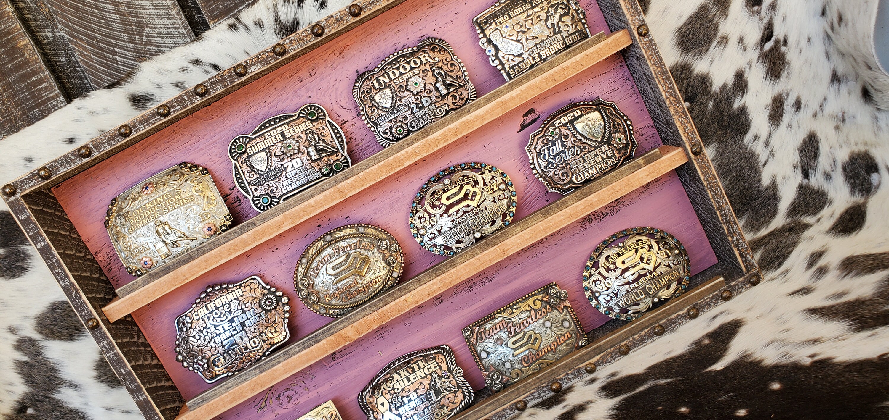 12 Count Belt Buckle Display, Case. Wood. Pink - Etsy