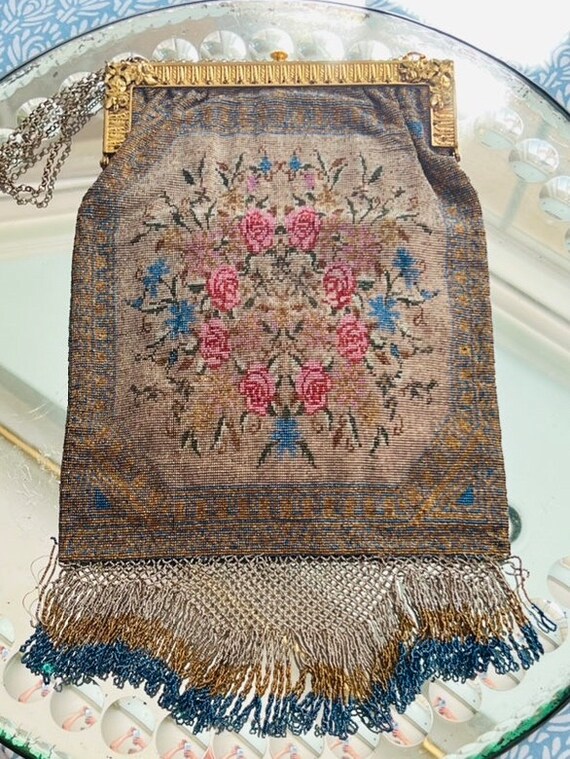 Amazing antique micro-beaded purse // hand-beaded pur… - Gem