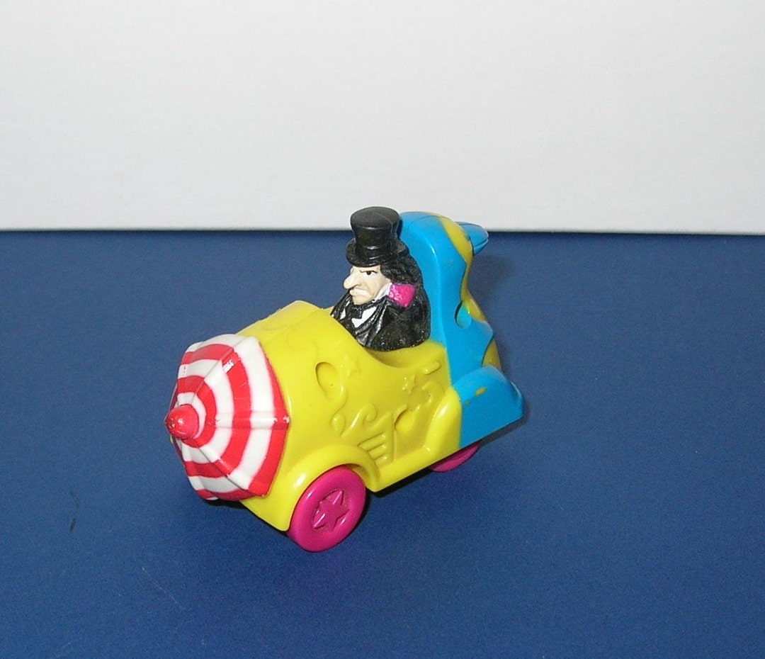 Batman returns mcdonalds toys store