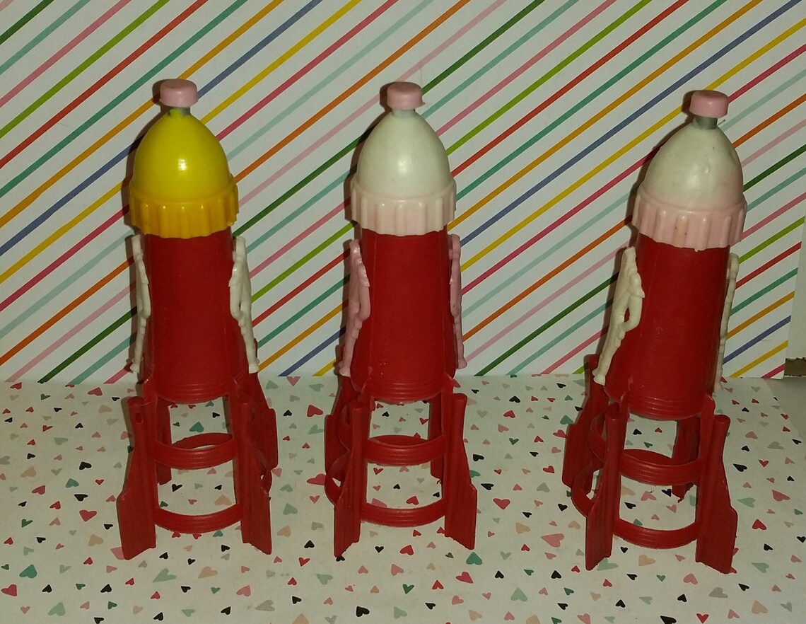 Vintage Lot of 3 1950 Cap Bomb Plastica Astronavi - Etsy Italia