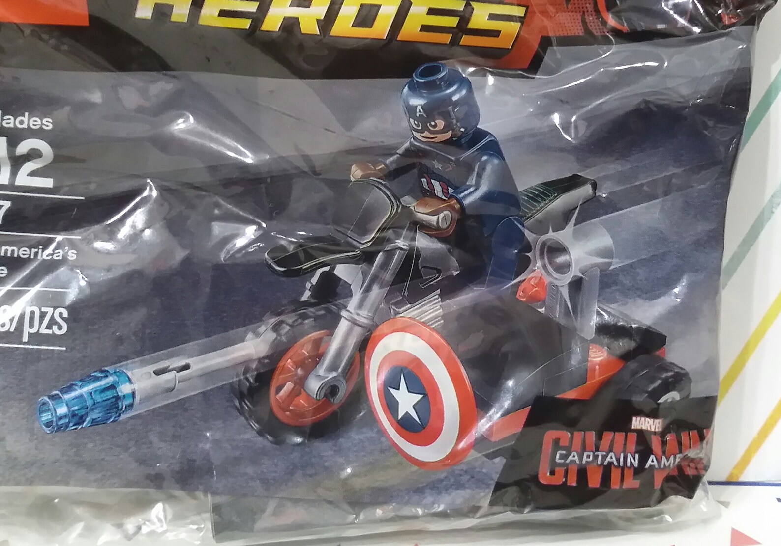 Lego Marvel Avengers Captain America Sealed Poly Bag Promo Mini Figure ...