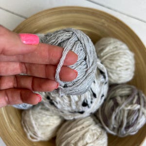 Destash Yarn Bundle, Assorted White Yarn Box for Crafts, Off-white ...