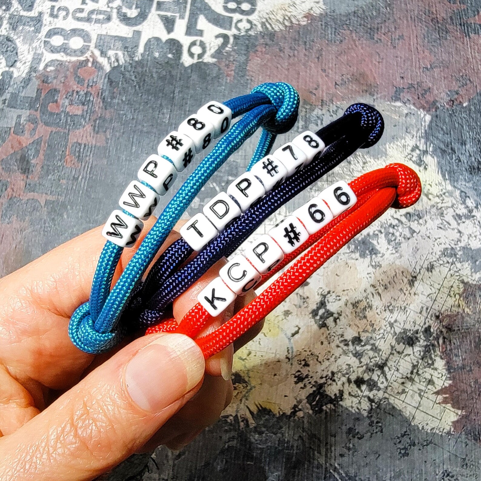 Personalized Paracord Bracelet - Custom Name or Initial Bracelet ...