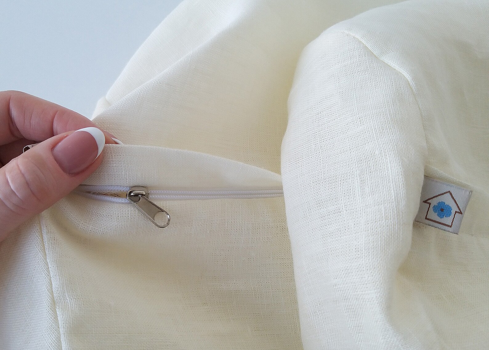 Bolster Linen Case With Zipper. Neckroll Linen Zip-off Cover. Zippered ...