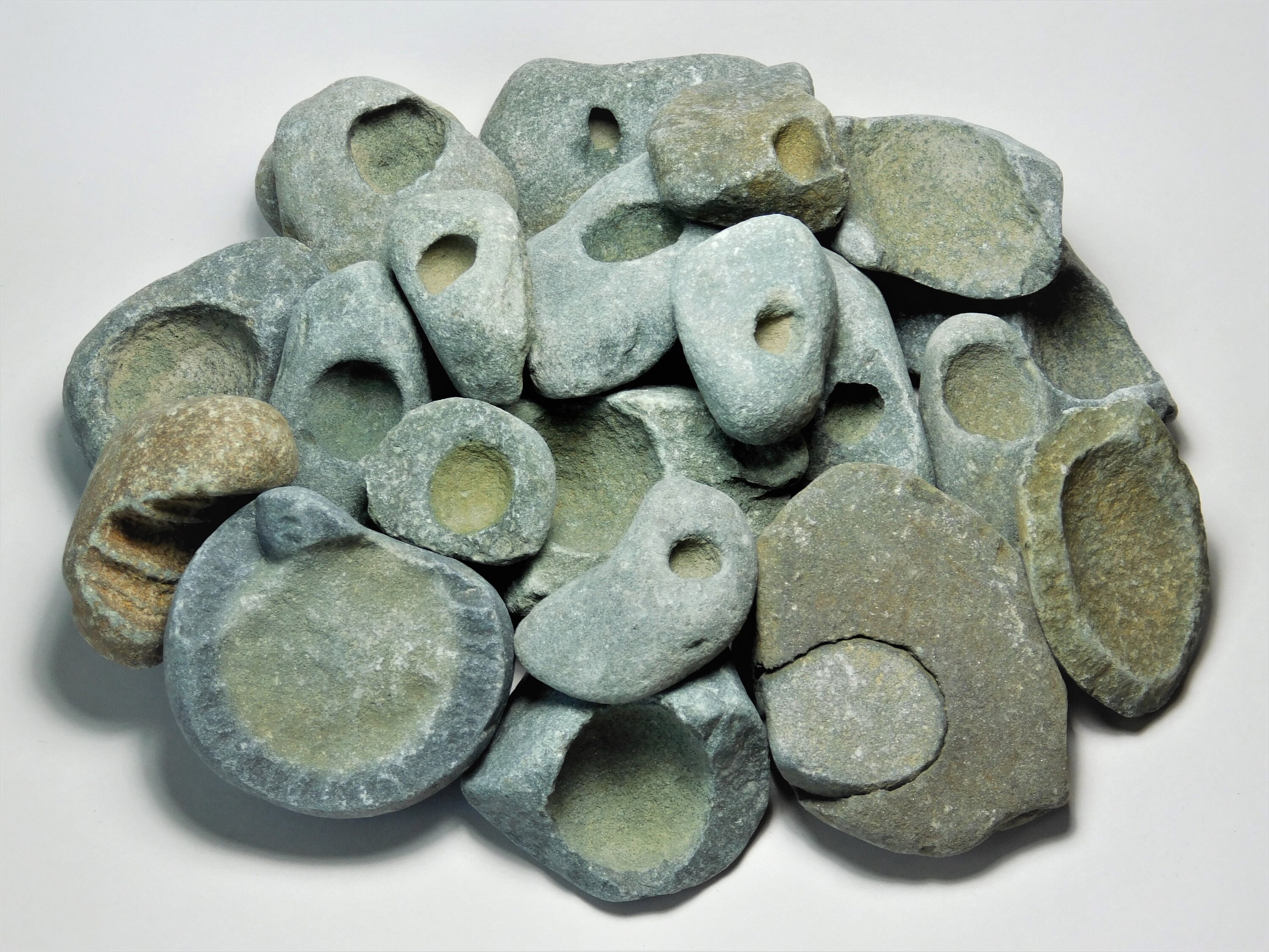 Stones By The Pound- One Pound- 16 oz. Large- XXLarge Raw Omar ...