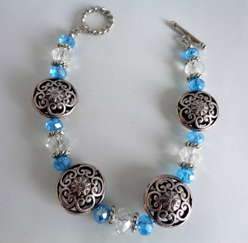 Antique Floral Round Metal N' Blue Crystal Jewelry Set, Metal Necklace ...