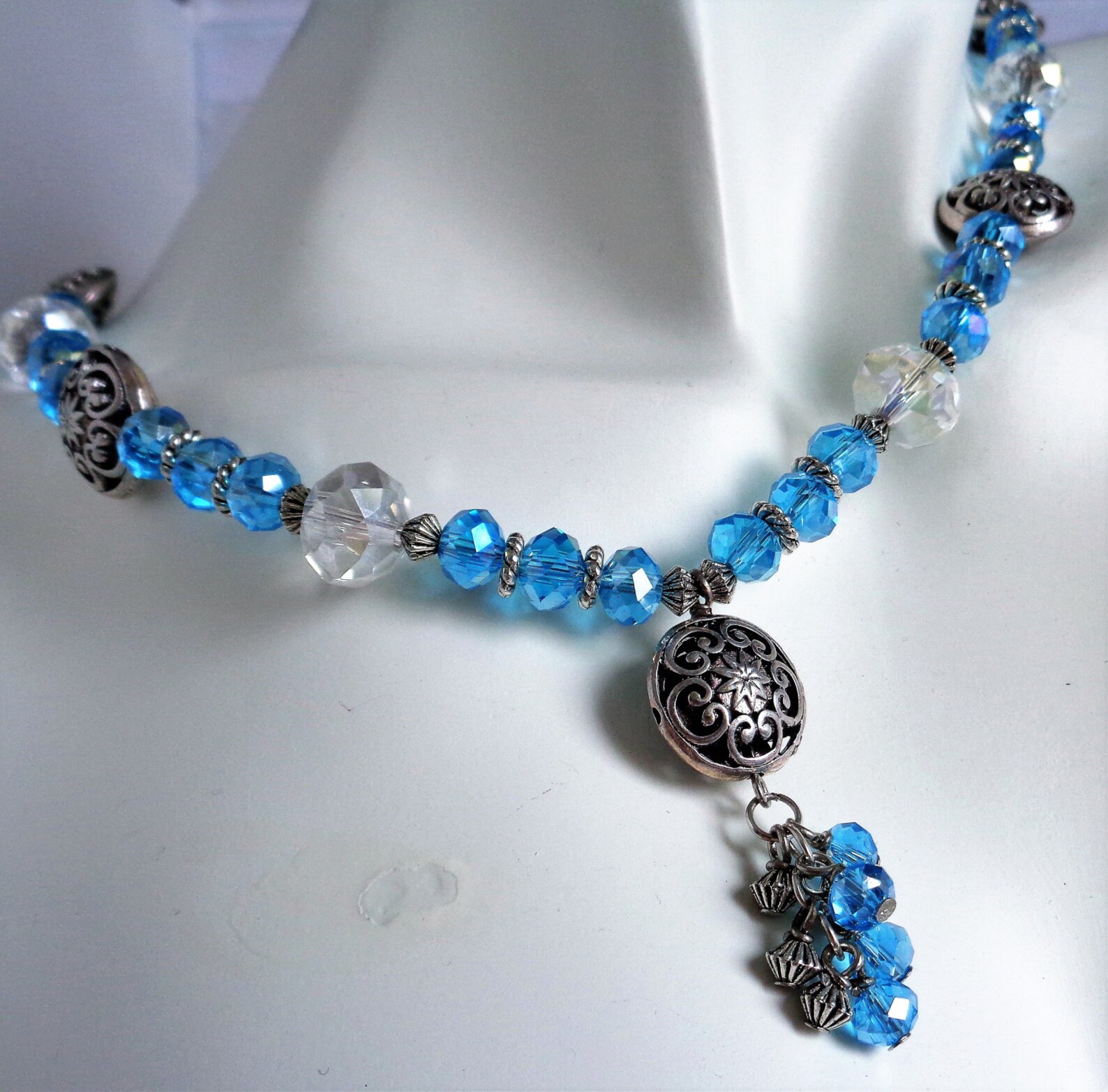Antique Floral Round Metal N' Blue Crystal Jewelry Set, Metal Necklace ...