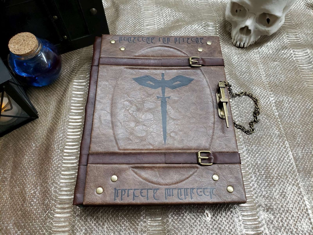 D&D Players Handbook - Custom Dungeons and Dragons Book Bindings - Etsy