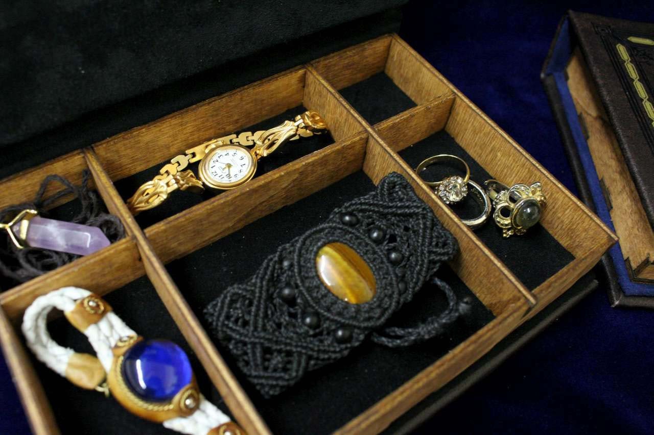 Replica jewelry store
