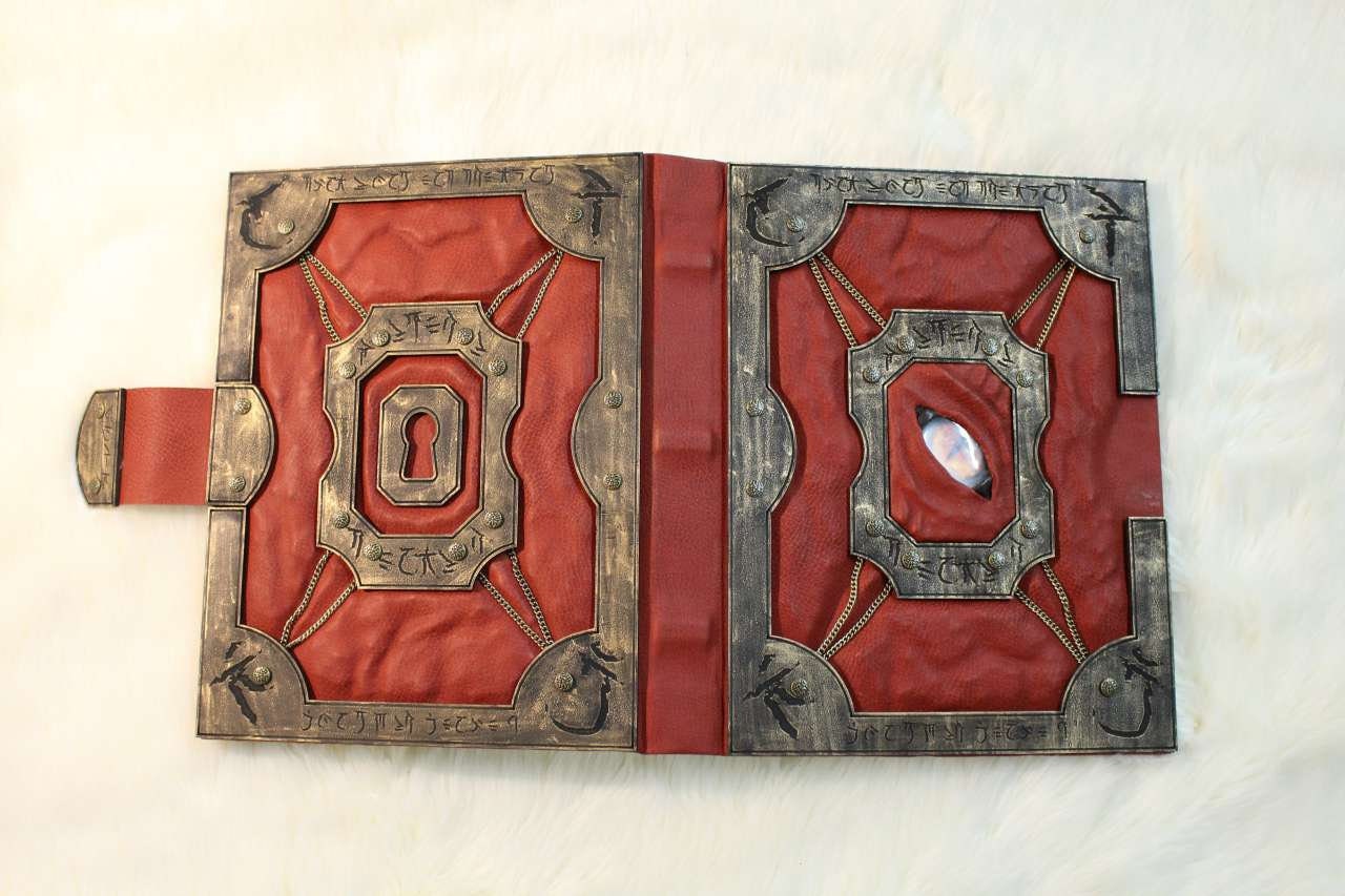 D&D Monster Manual - Custom Dungeons and Dragons Book Bindings - Etsy