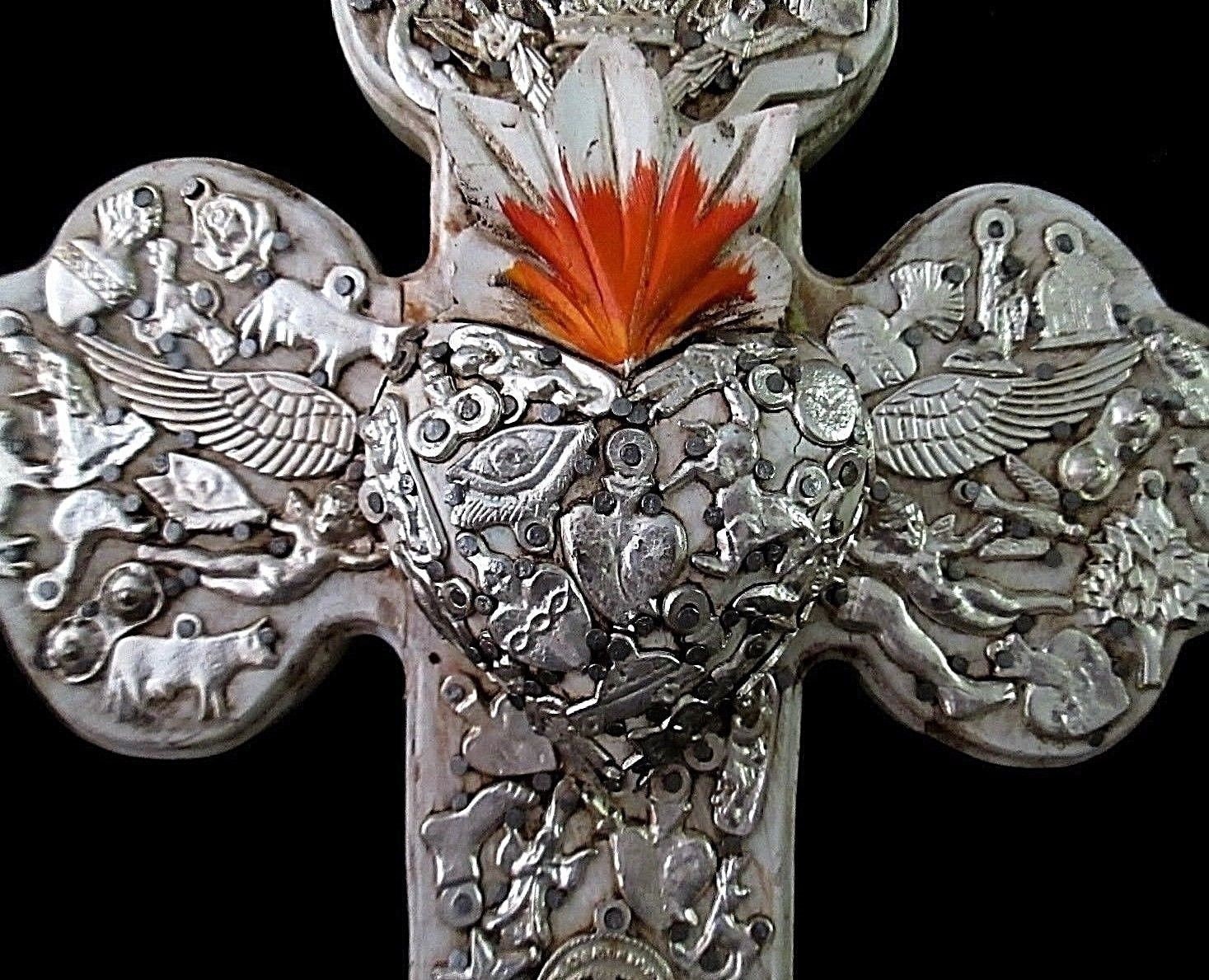 Wood Sacred Heart Cross, White