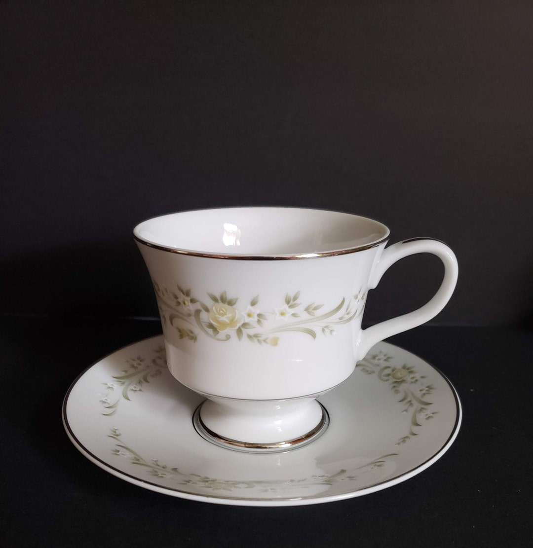 Taza de té y platillo vintage DEBUTANTE. Sango China de Japón, Floral ...