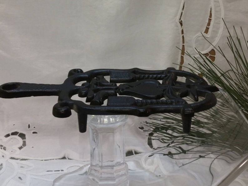 Black Cast Iron Trivet Primitive Colonial Star Scroll | Etsy