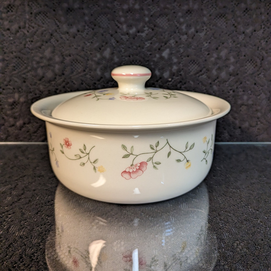Johnson Brothers Summer Chintz Pattern, (1) Made in ENGLAND, 2 Qt ...