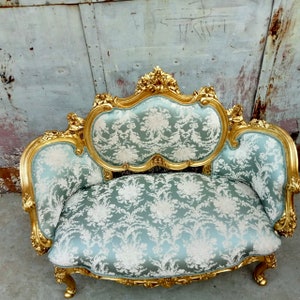 French Tufted Settee Wedding Sofa French Tufted Sofa Vintage Furniture ...
