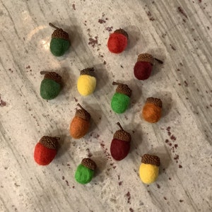 Set 12 Felted Acorns Hangers Rustic FALL Autumn Decor Country Woodland ...