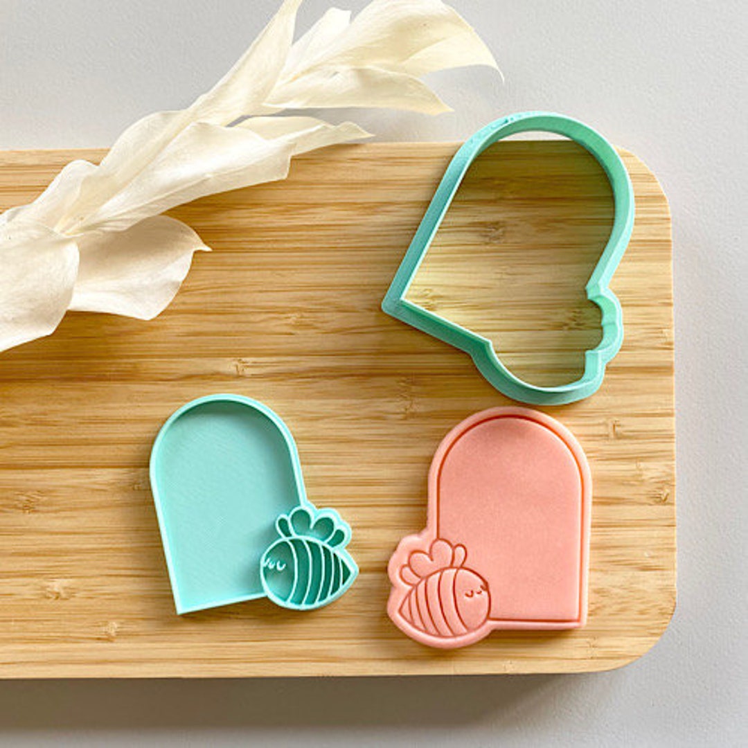 Arch With Bee Cookie Cutter & Embosser Set - Etsy