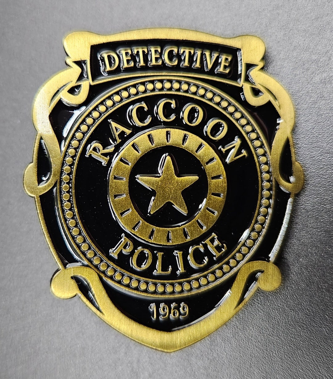 Resident Evil Inspired Raccoon City Detective Badge Pin - Etsy