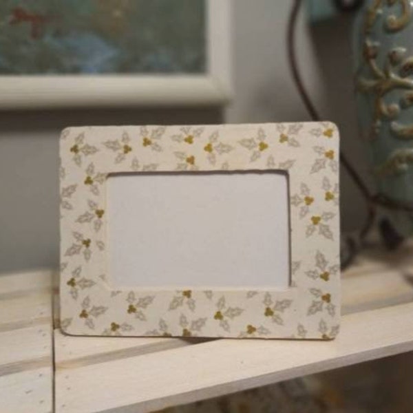 Holly Picture Frame - Etsy