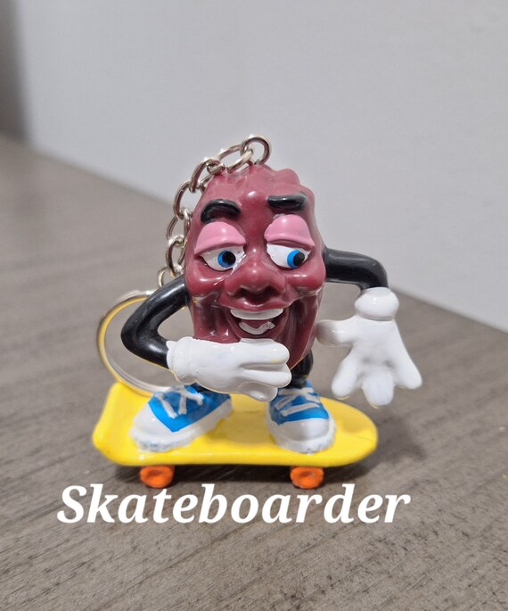 1988 Vintage California Raisin Keychains / Skateboard… - Gem