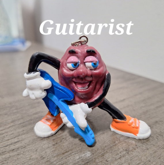 1988 Vintage California Raisin Keychains / Skateboard… - Gem